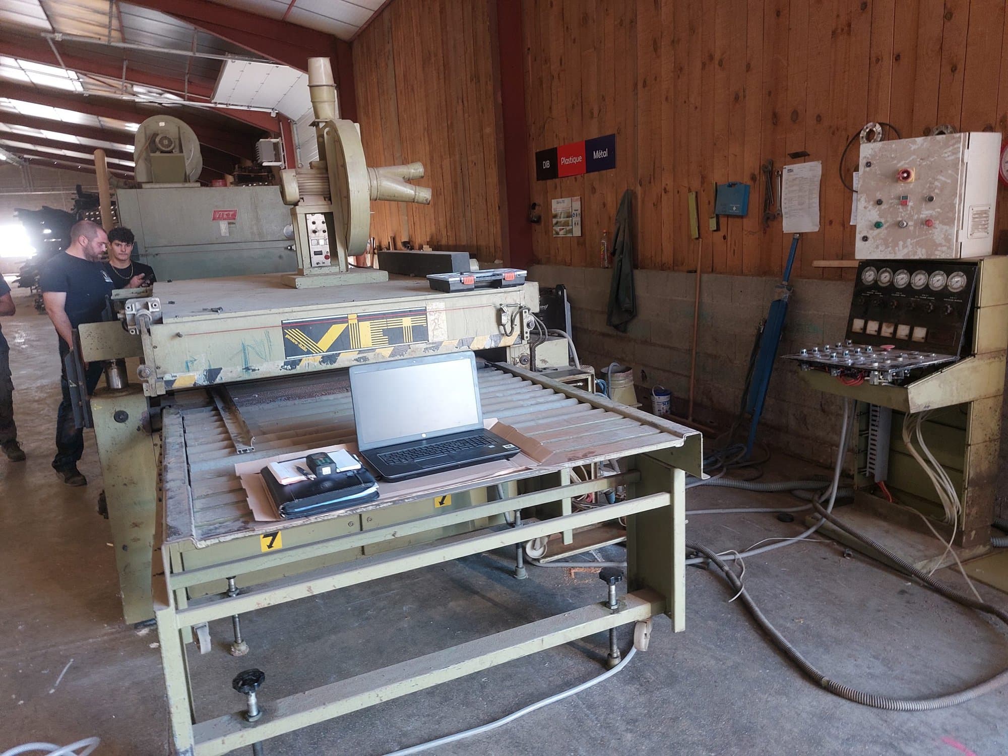 Maintenance de machine-outil dans la Nièvre, le Loiret, le Cher
